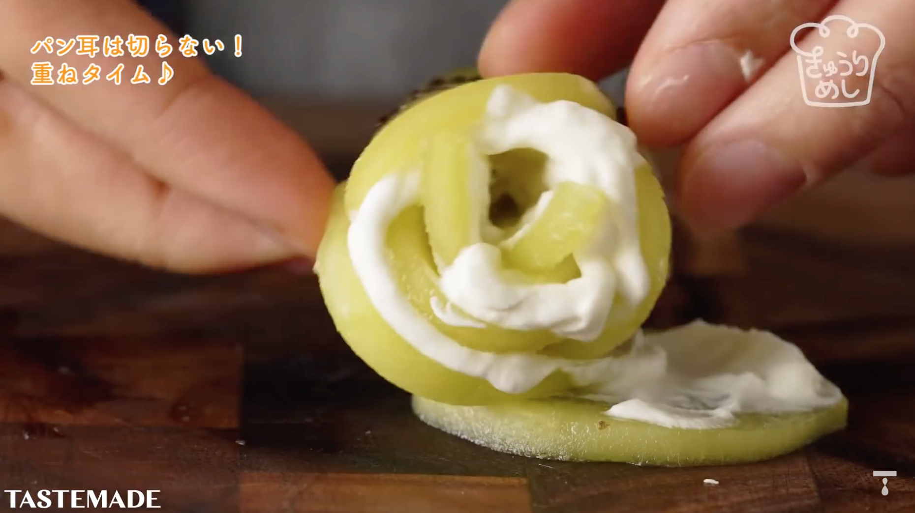 How to make amazing Japanese fruit flower sandwiches | SoraNews24 ...
