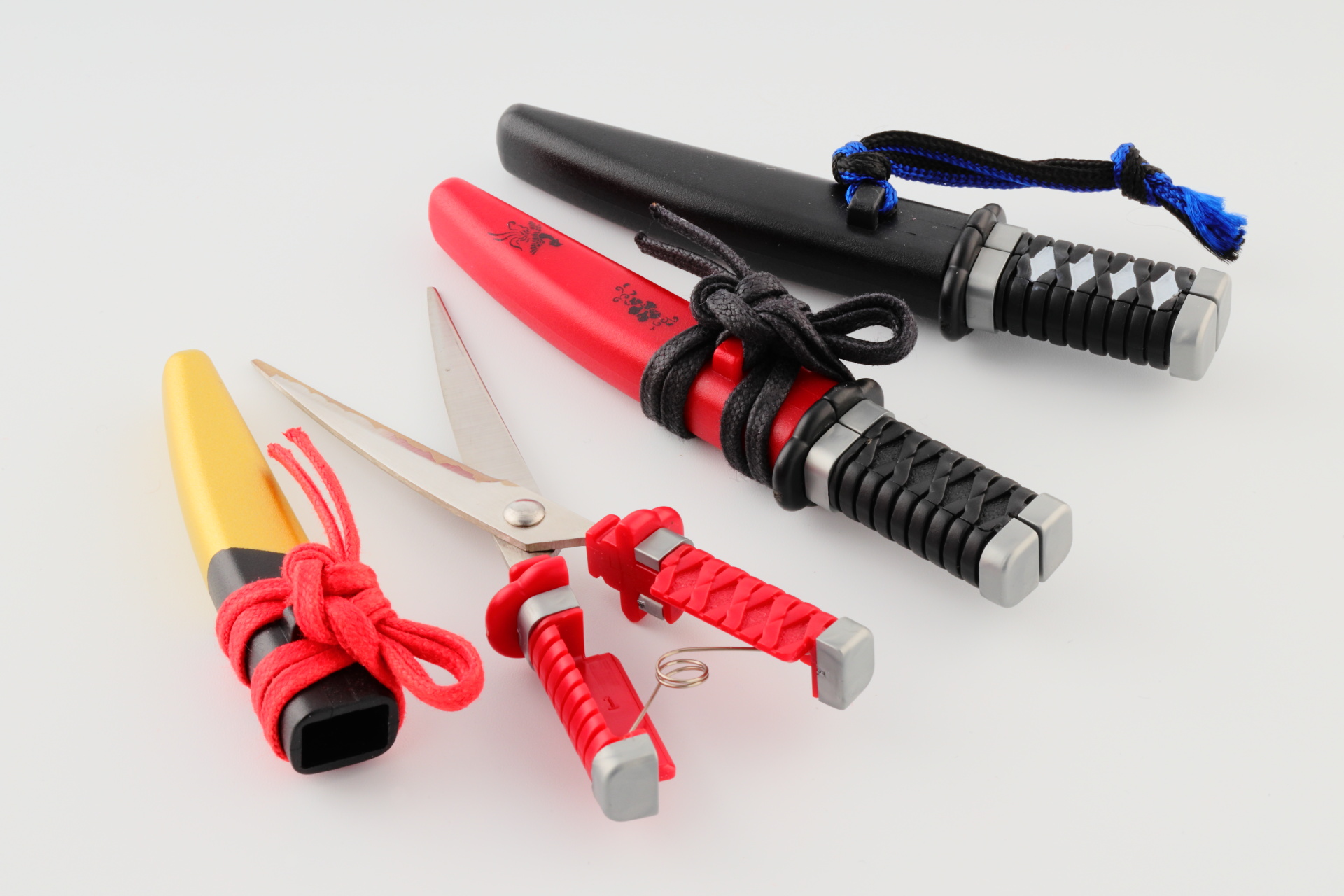 Mini samurai sword scissors are here to help you slice paper and ...