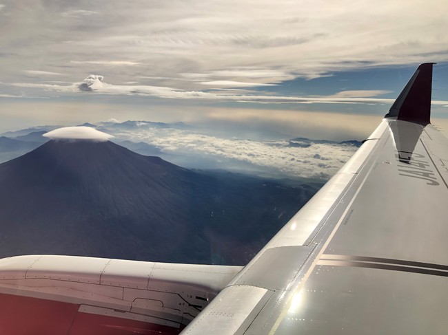 Fuji Dream Airlines is offering limited Mt. Fuji sightseeing flights ...