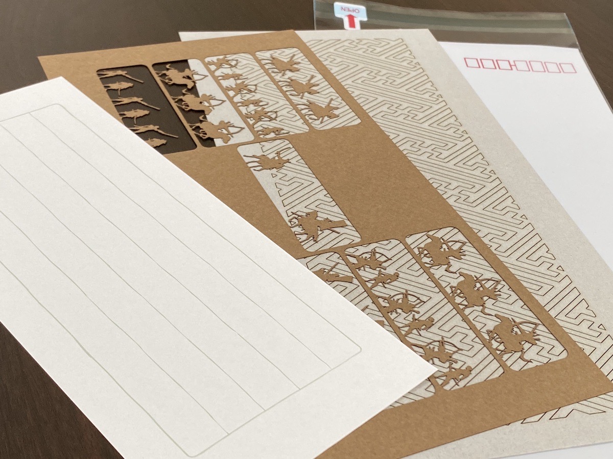 Send a mini Japanese army in the mail using these unique message cards ...