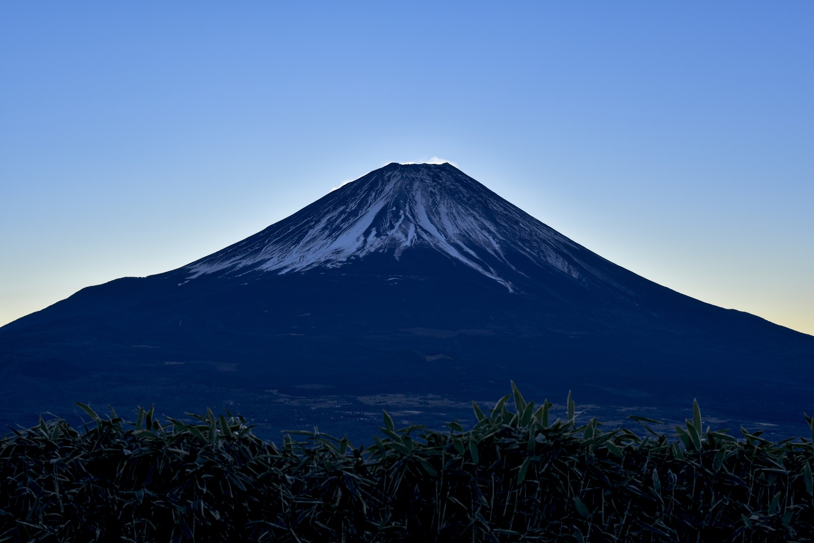 U.S. servicemen’s hike on Mount Fuji turns into rescue mission ...