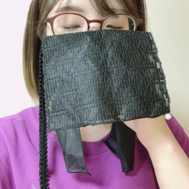 How sexy is Japan’s for-bar-hostesses “sexy mask?” Let’s find out ...