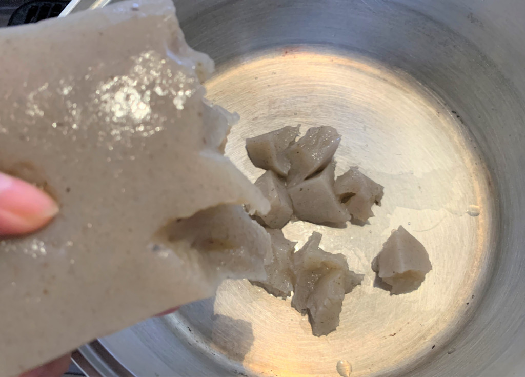 We try making imoni, the beloved taro and beef stew of northern Japan ...