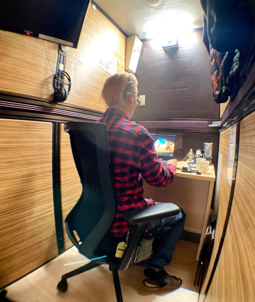 From capsule hotel to capsule office – A visit to Tokyo’s newest ...