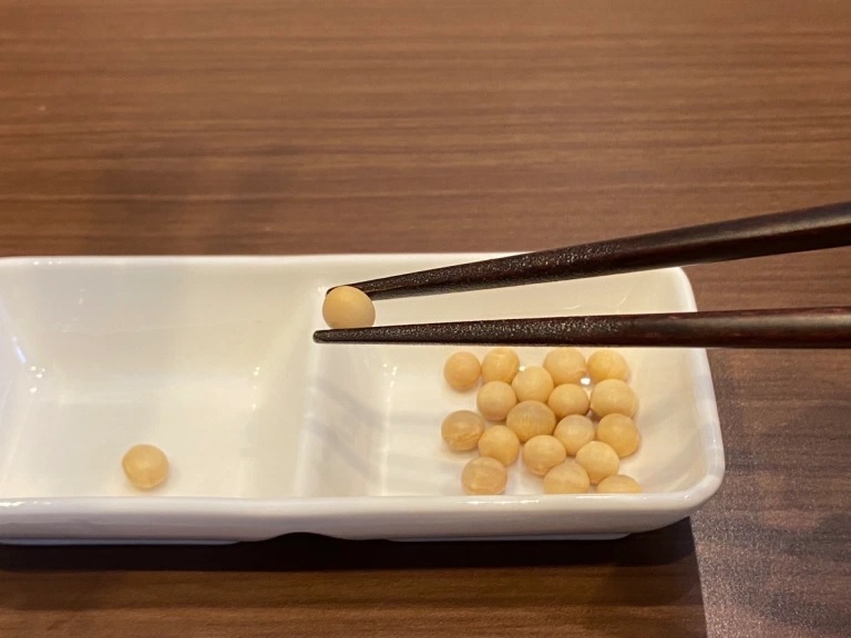 Is there any point to holding your chopsticks the “correct” way? Let’s ...