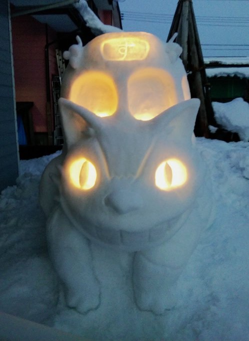 Master anime snowman builder in Japan makes snow Catbus and Pokémon ...