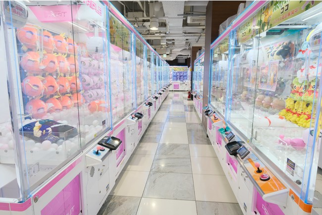 Shinjuku arcade breaks Guinness World Record for having the most crane ...