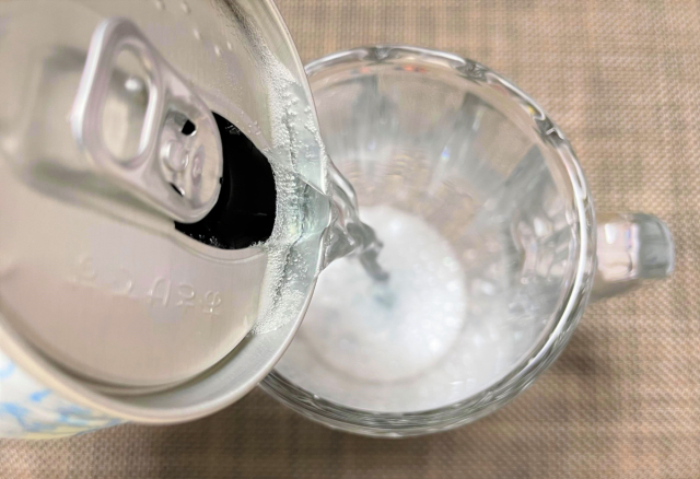 We try blue beer made with drift ice from Hokkaido | SoraNews24 -Japan ...