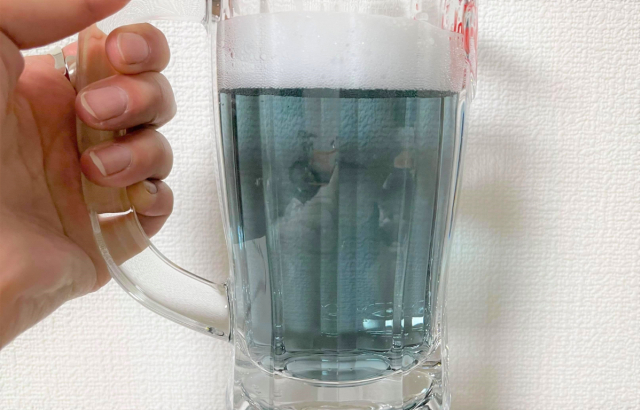We try blue beer made with drift ice from Hokkaido | SoraNews24 -Japan ...