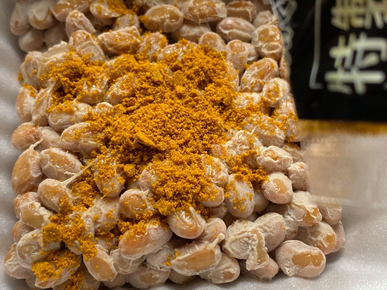 We spice up our fermented soybeans with curry powder flavored natto ...