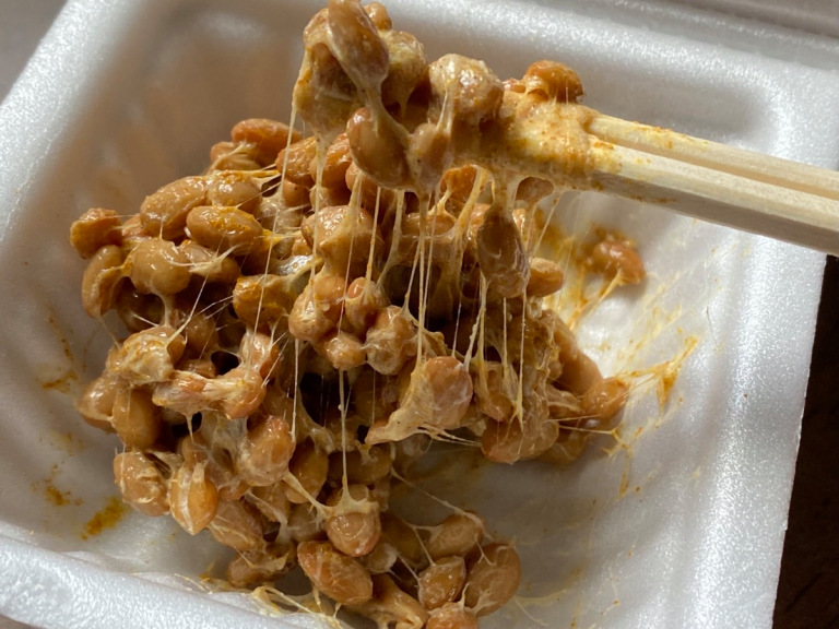 We spice up our fermented soybeans with curry powder flavored natto ...