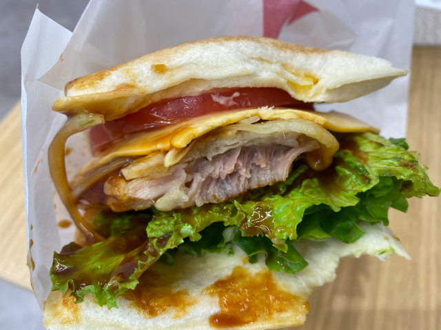 Dom Dom Burger sells chicken sandwich sandwiched in two egg sandwiches ...