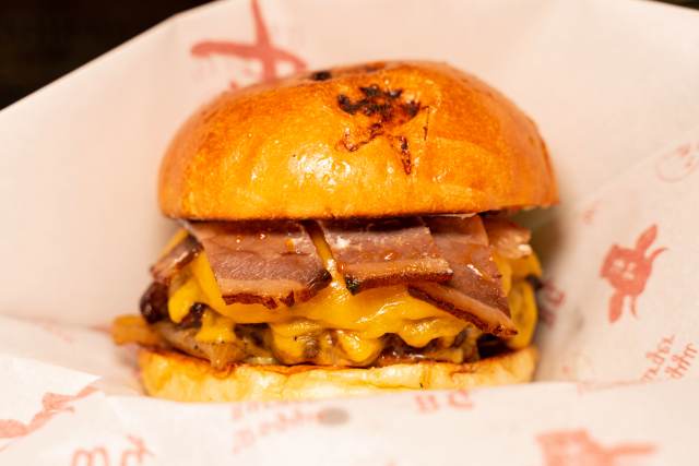 Wagyu Burger opens in Tokyo, serving up highest-grade beef at ...