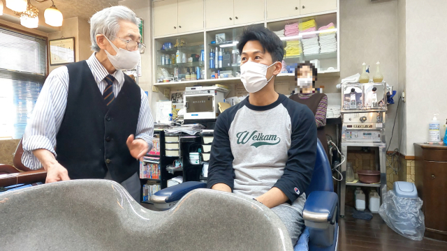 What it’s like to get a haircut at Japan’s oldest barber shop ...