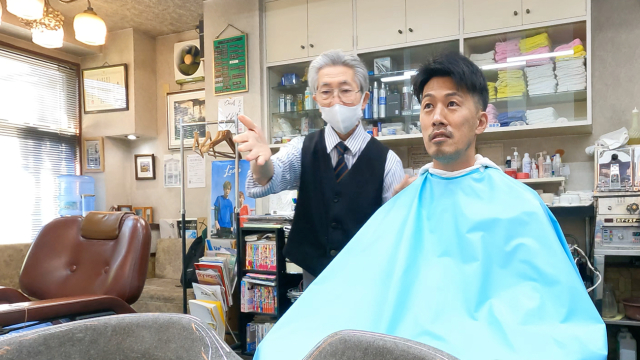 What it’s like to get a haircut at Japan’s oldest barber shop ...