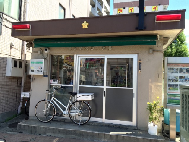 Cops in Japan use police box as shag shack, one goes on to have second ...