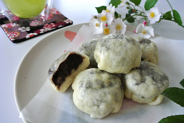 Make your own Japanese manju snacks with hotcake mix【SoraKitchen ...