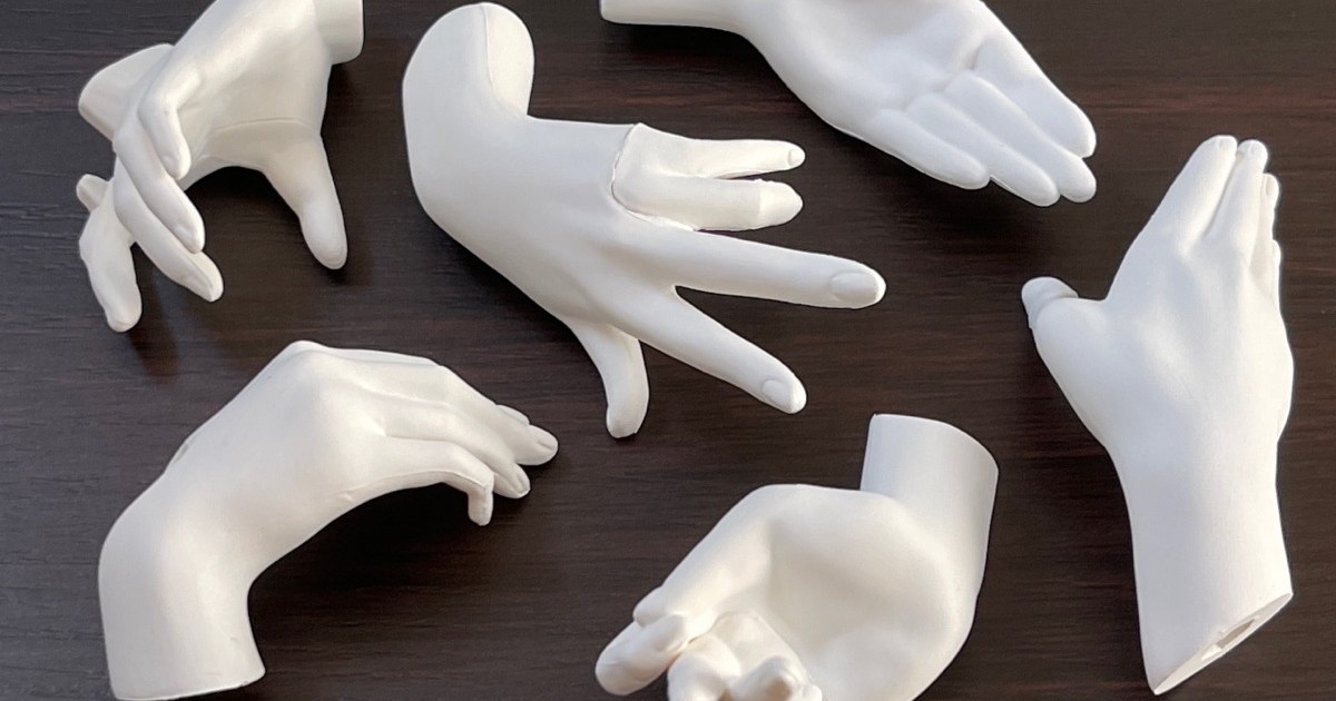 Mysterious hand figures turn out to be our new favourite Japanese ...