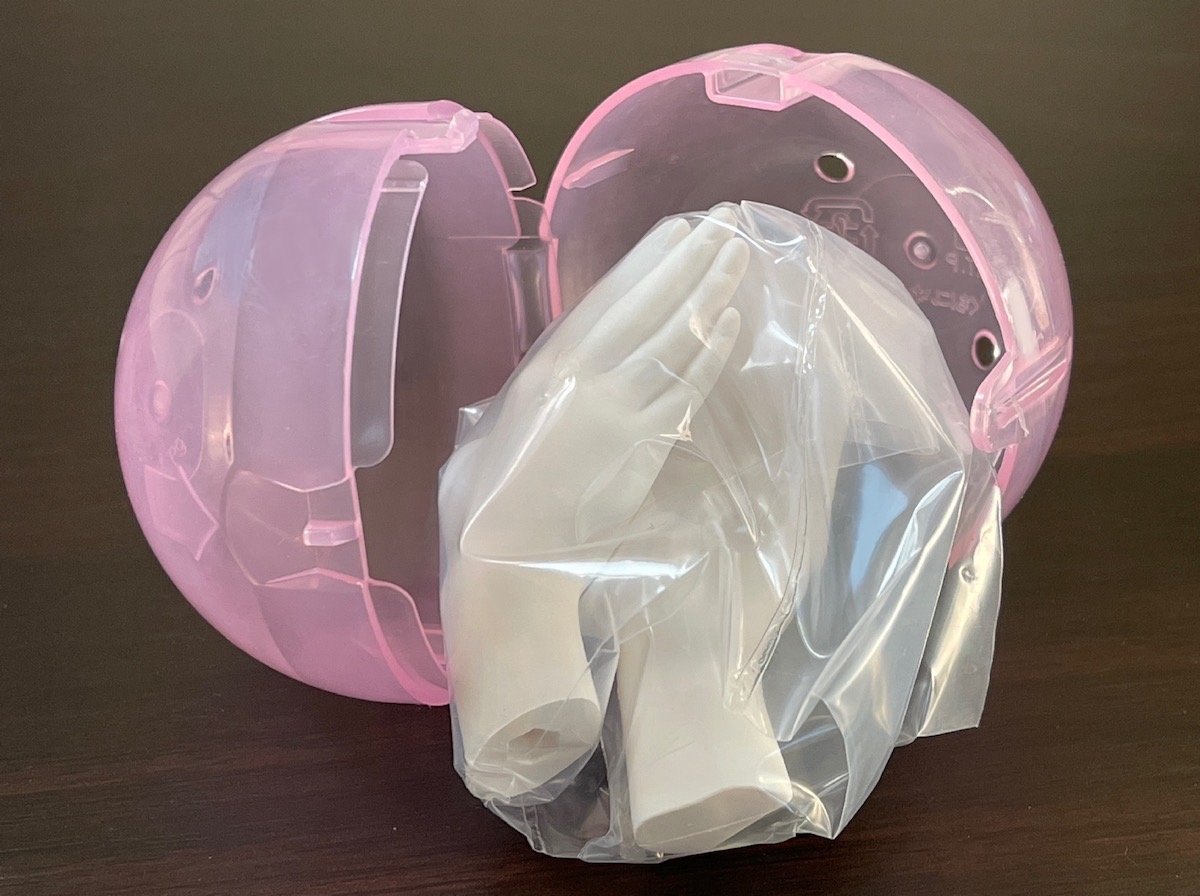 Mysterious hand figures turn out to be our new favourite Japanese ...