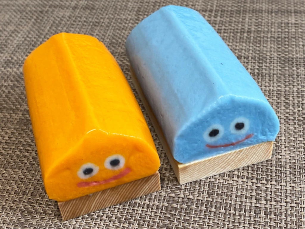 We munch on some real-life Slime dumplings from the Dragon Quest Walk ...