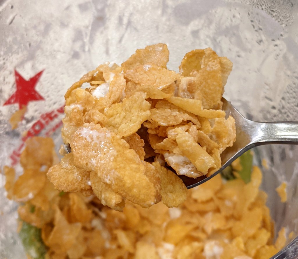 Japan’s Super Colossal Mega Parfait is so freakishly huge it comes in a ...