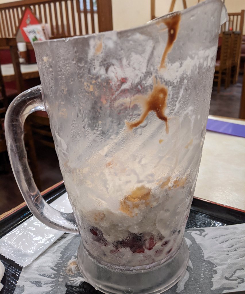 Japan’s Super Colossal Mega Parfait is so freakishly huge it comes in a ...