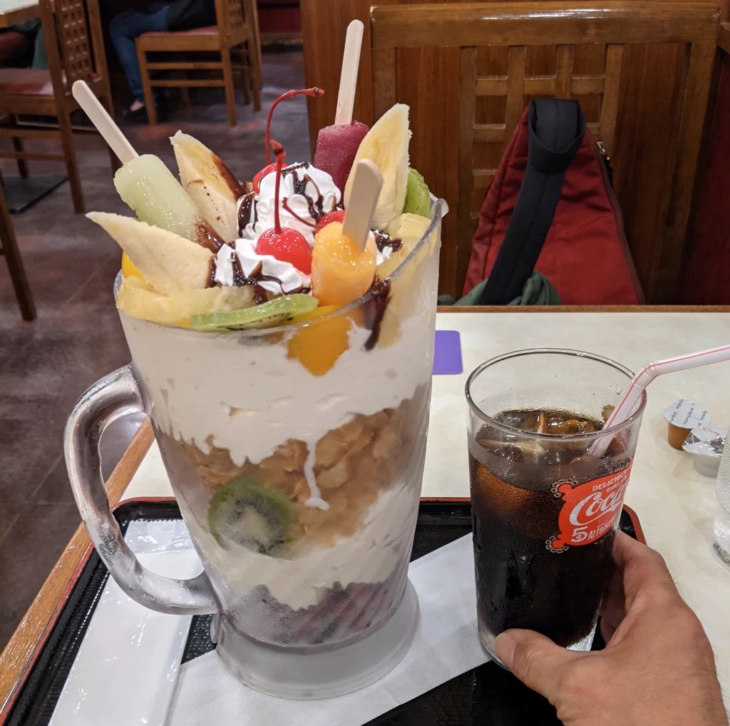 Japan’s Super Colossal Mega Parfait is so freakishly huge it comes in a ...