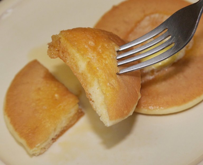 The most expensive pancakes we could find at 7-Eleven Japan are a ...
