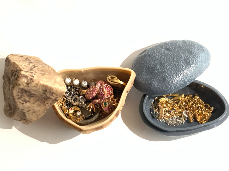 Japan’s newest weird capsule toys are…super realistic capsule rocks ...