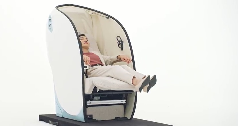 Japan’s ultra-classy overnight bus gives you your own sleeping pod ...