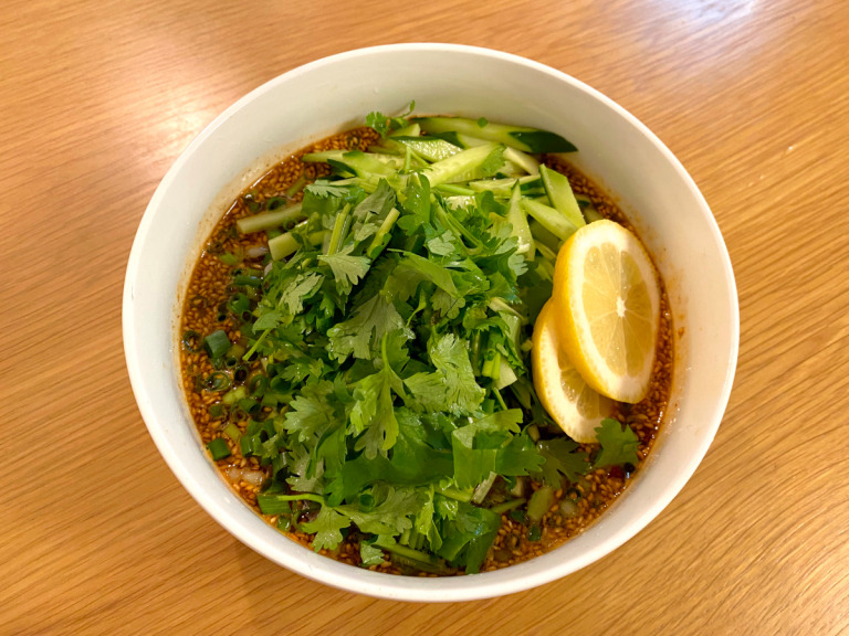 We try a viral Chinese TikTok recipe for spicy ramen using Sprite soda ...