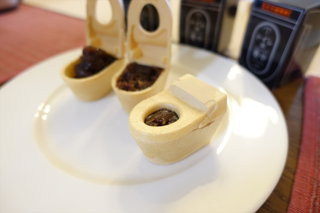 These might be the most beautiful Japanese monaka sweets ever made ...