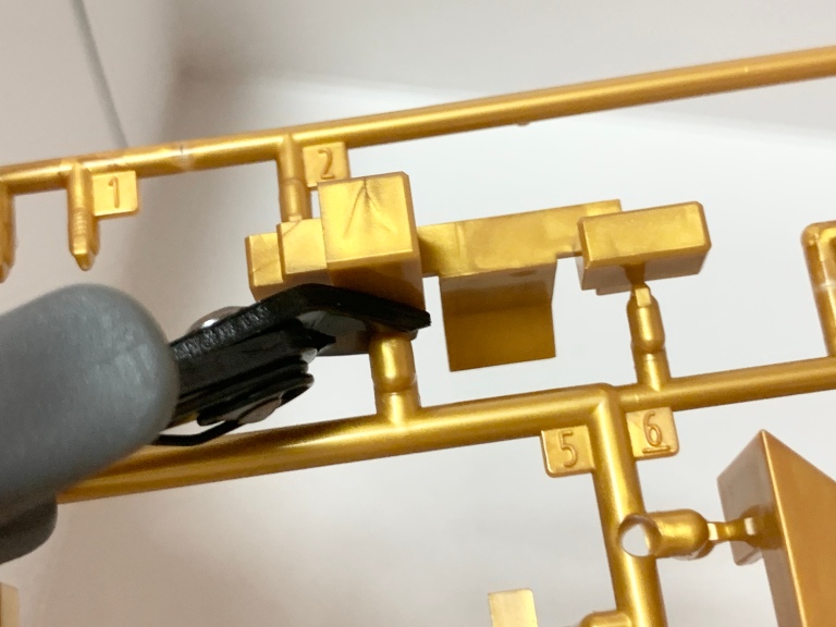 We attempt to solve the Millennium Puzzle from Yu-Gi-Oh! ourselves ...