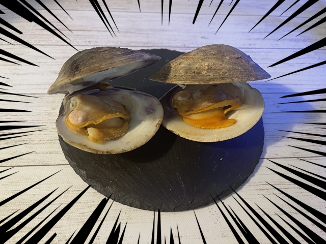 We try clams from a Japanese vending machine and live to tell the tale ...