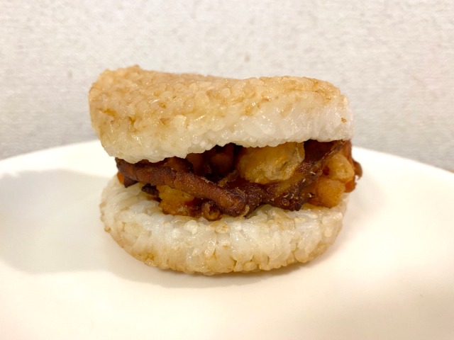 Lotteria unveils its first rice burgers, but how do they compare to Mos ...