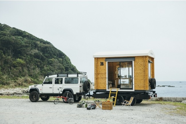 Japanese company creates wooden micro cottages you can tow behind your ...