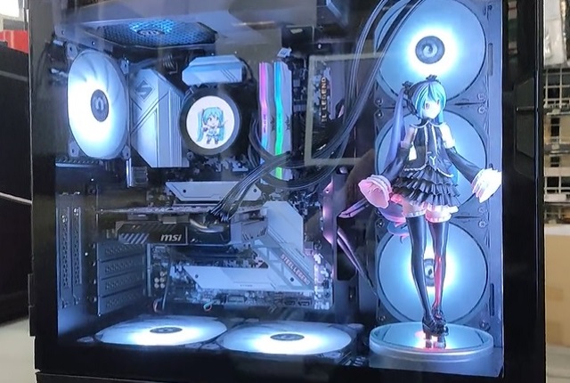 Japanese custom PC shop builds the ultimate Hatsune Miku PC【Video ...