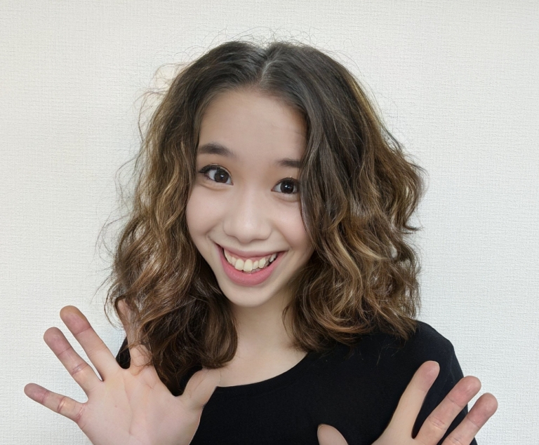 Our nine male Japanese reporters turn into lovely young ladies with ...