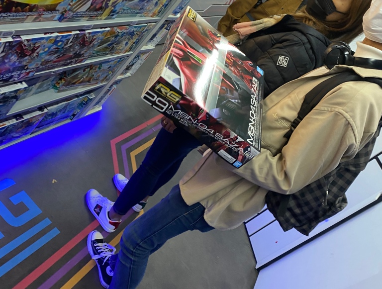 What are the most popular Gundam model kits in Paris? French Bandai ...