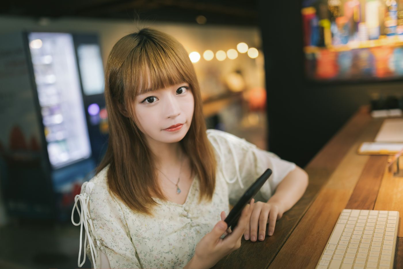 Ariana Grande “fixes” her 7 Rings Japanese kanji tattoo, but it still ...