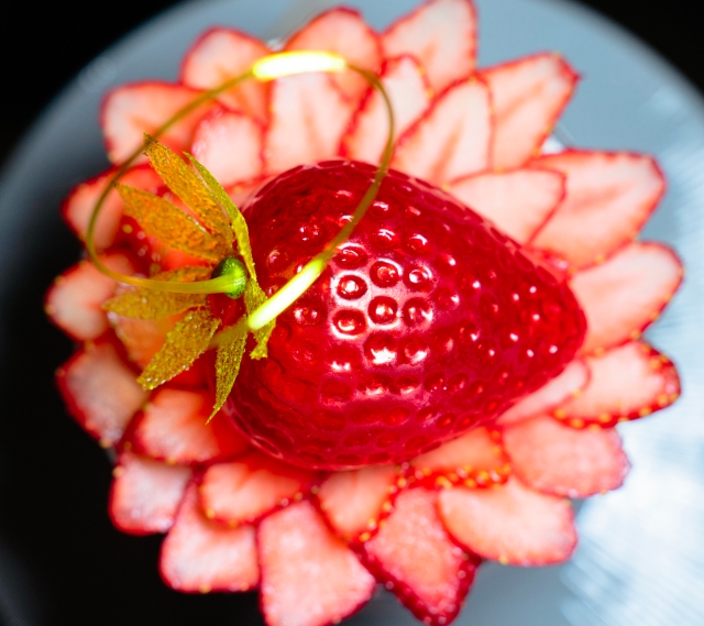 This sumptuous strawberry dessert at a Tokyo hotel is almost too ...
