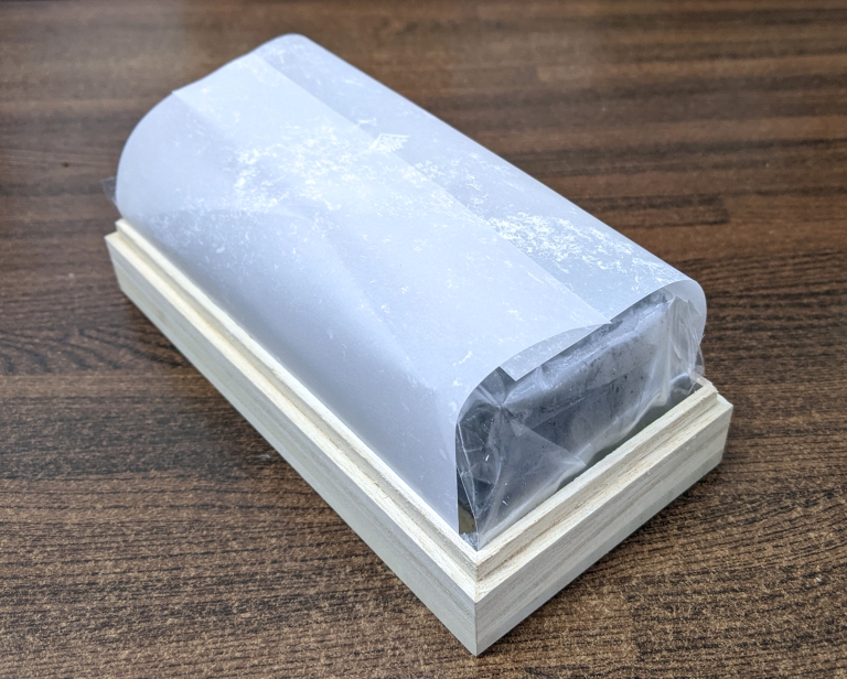 Roasted nori seaweed cake might be a dessert even more Japanese than ...