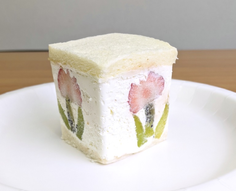 Tokyo’s beautiful new hot-selling fruit sandwich cubes…are from a 300 ...