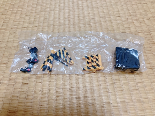 Japan’s realistic railroad crossing capsule toys bring back painful ...