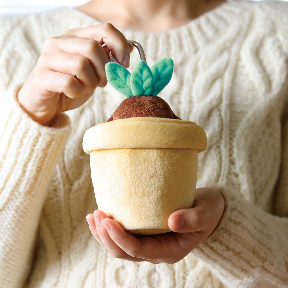 Adorable mandrake root plushie that screams when you pull it out of its ...