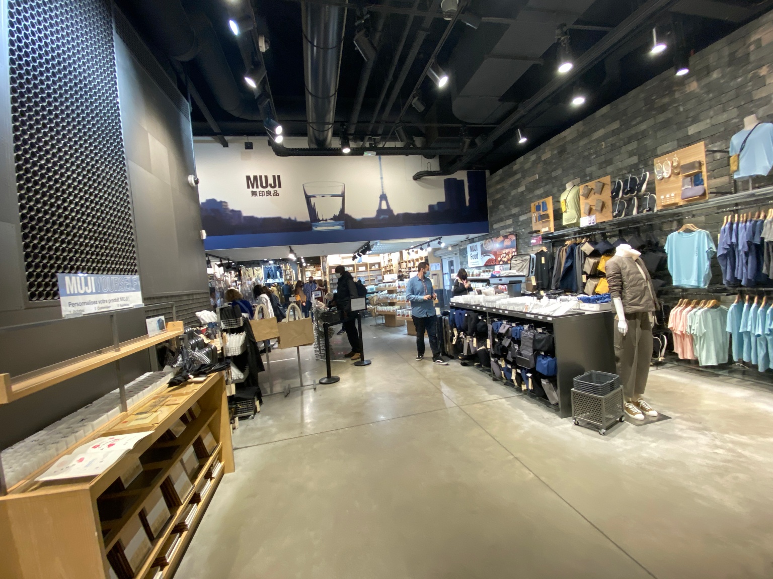 We visit the Paris branch of Muji in search for some minimalist ...