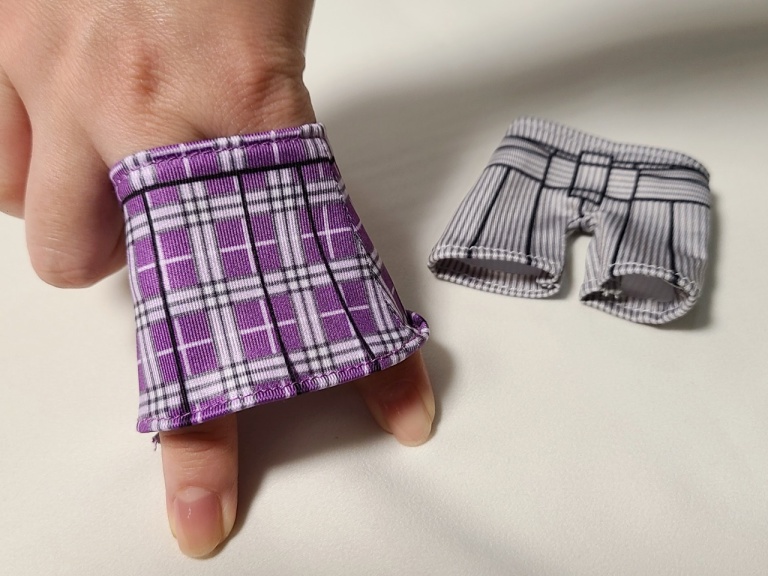 Japan’s Finger Pants capsule toys are exactly what they say there are ...