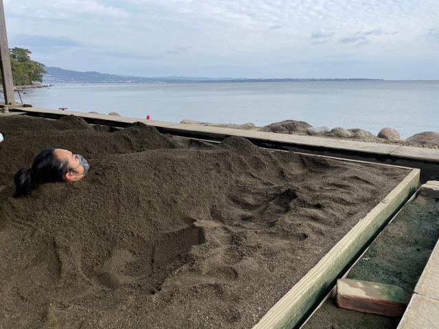 Soak in a sand bath in Beppu, Japan’s famous onsen region | SoraNews24 ...