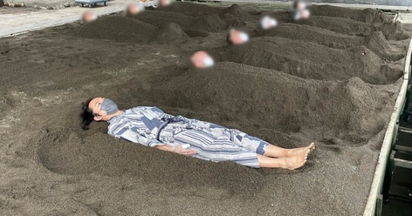 Soak in a sand bath in Beppu, Japan’s famous onsen region | SoraNews24 ...