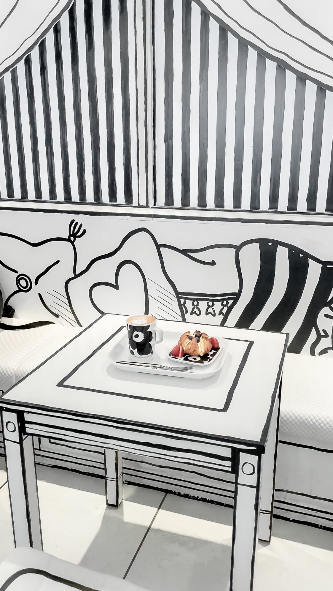 Step into a manga at Japan’s 2-D cafes in Tokyo, Osaka, and Kyoto ...